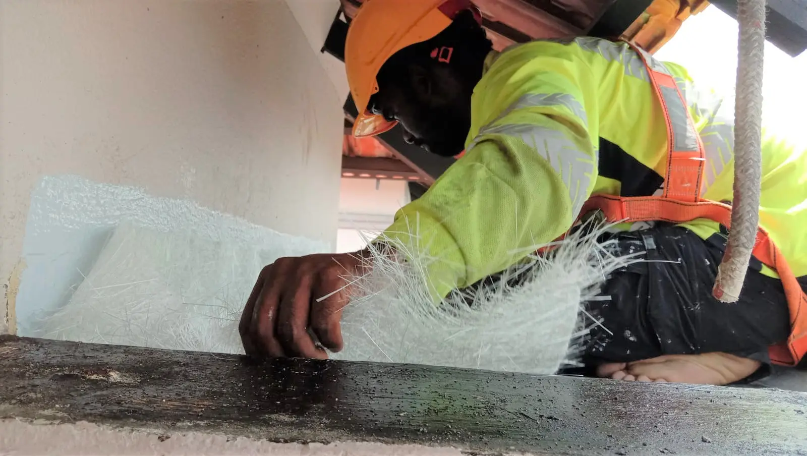Why Water Seepage Ceiling Problems Worsen During Rainy Seasons ...